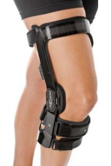 Donjoy Adjustable OA Defiance Custom Knee Brace | DME-Direct